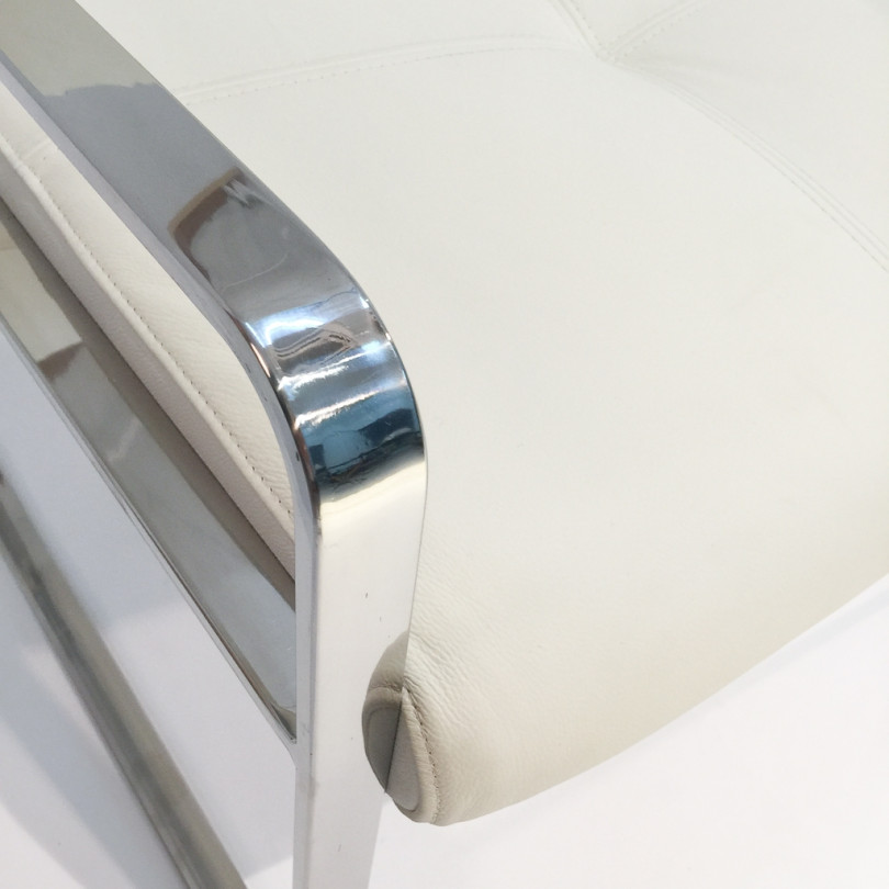 DO-DO Lounge Chair | Stock